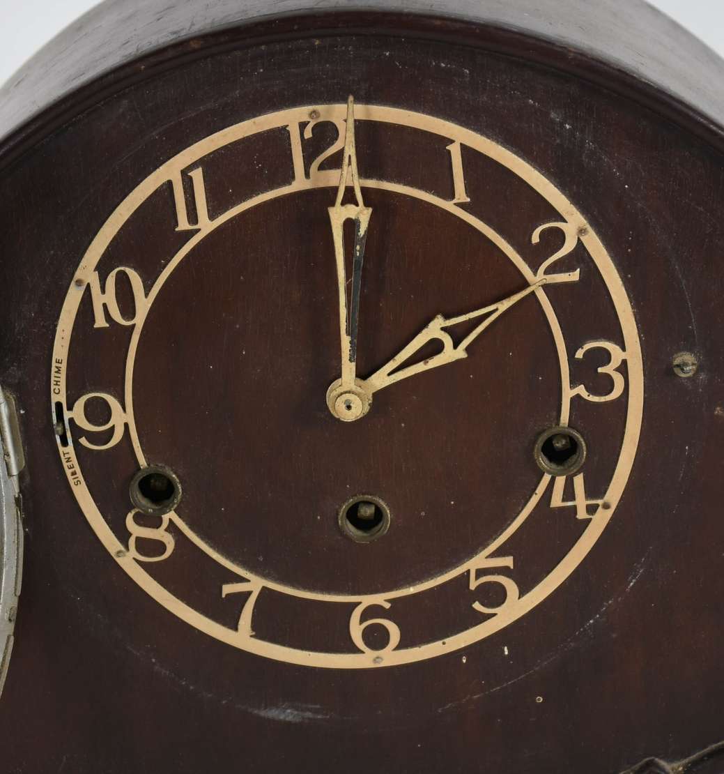 Relógio ingles de mesa "Enfield Clock Co." com ... - Galeria Alphaville