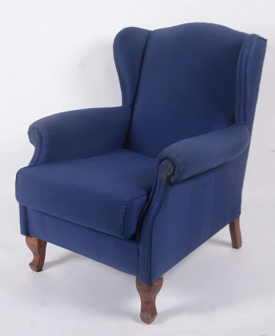 Bergere com estrutura de madeira nobre, estofad... - Galeria Alphaville