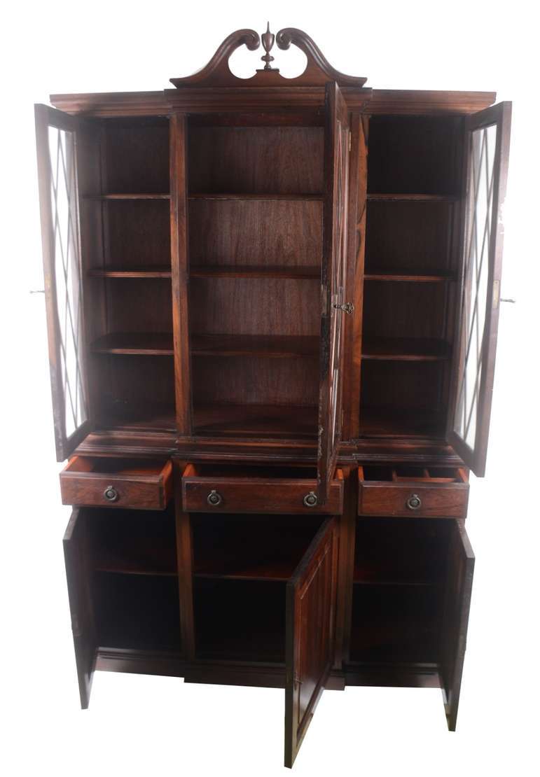 Móvel vitrine de jacarandá, parte inferior com ... - Galeria Alphaville