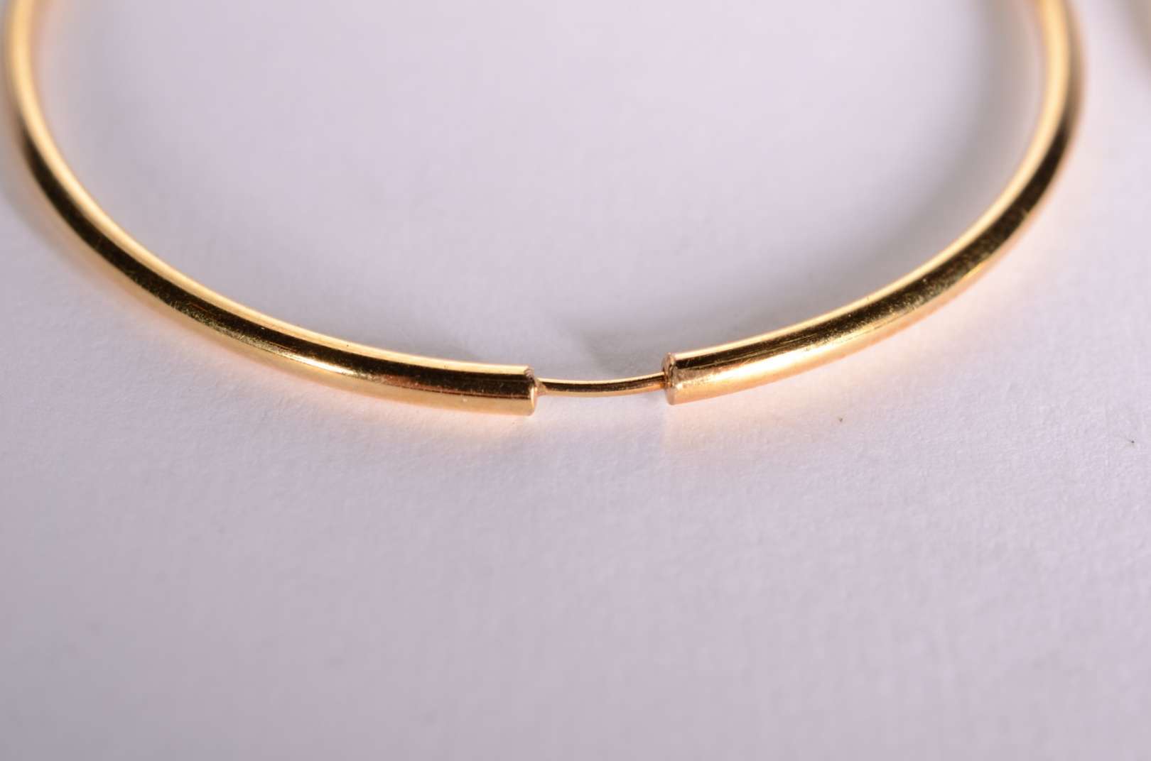 Par de argolas de ouro 18 k., contraste 750 mls... - Galeria Alphaville