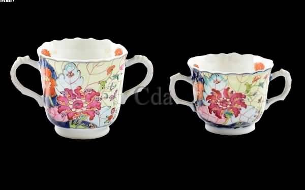"Loving Cups" em porcelana chinesa da "Cia das Índias" - Catálogo das ...