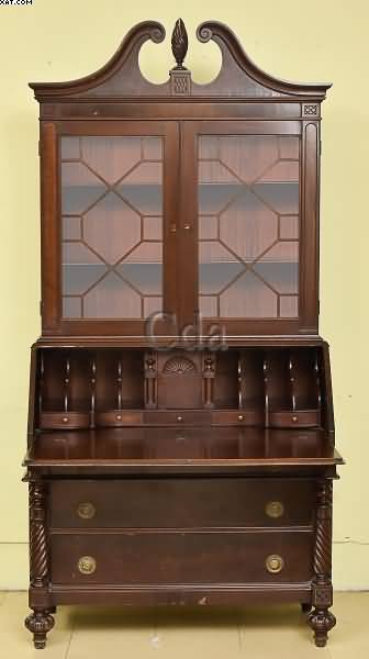 Bureau com alçado em mogno, estilo "Regency" - Catálogo das Artes ...