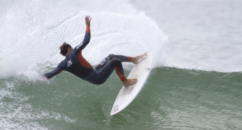 Surf e skate no quintal de casa - Mormaii