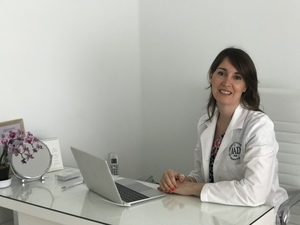 Maniotti Riggs Mónica - Dermo Consultorios - ConsultorioMOVIL.net