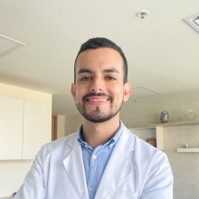 Dr. Camilo Arias Dermatólogo, Medellín - Agenda cita | Doctoralia.co