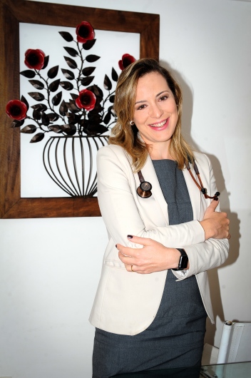 Prof. Dhianah Santini - Endocrinologista, Niterói