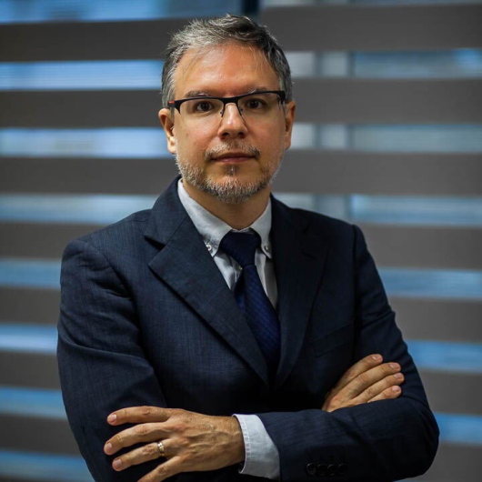 Prof. Charles Angotti Furtado De Medeiros Cirurgião vascular, São Paulo ...