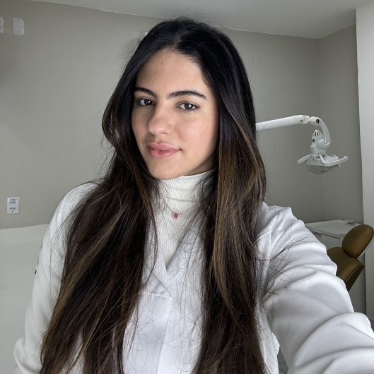 Dra. Maria Eduarda Avila Dentista, Canoas - Agende uma consulta | doctoralia.com.br