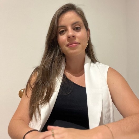 Dra. Amanda Saavedra Hepatologista, Médico clínico geral, - Agende uma ...