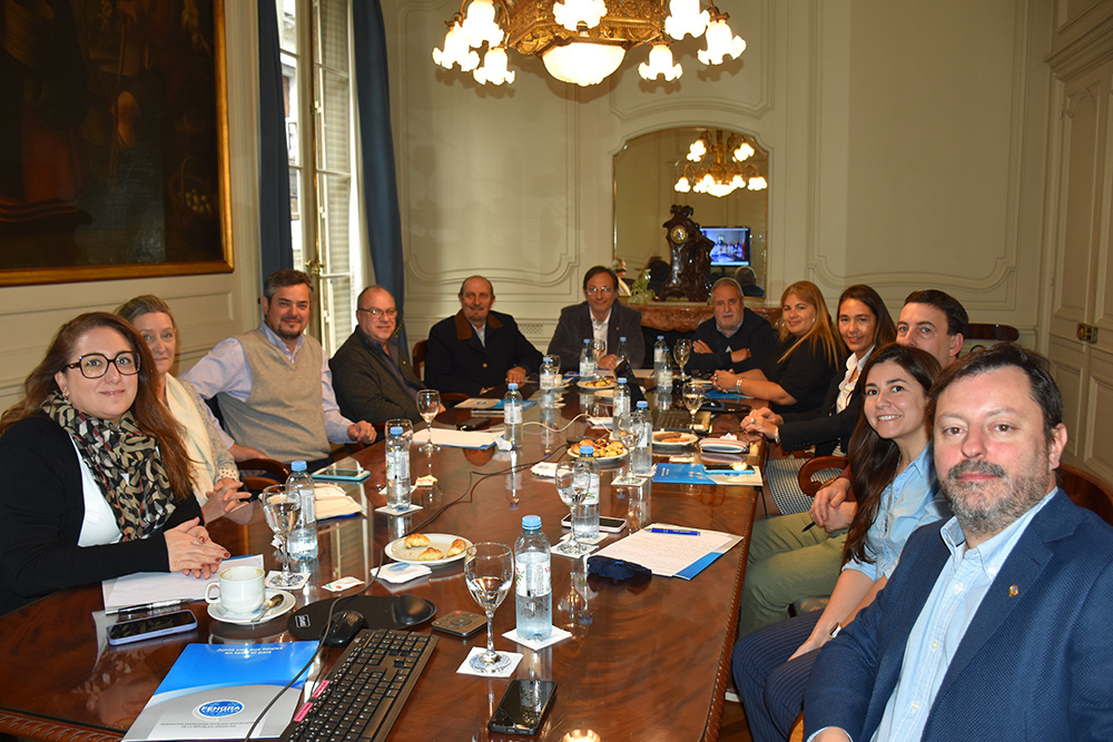 El Departamento de Actividades Informales sesionó en FEHGRA – FEHGRA