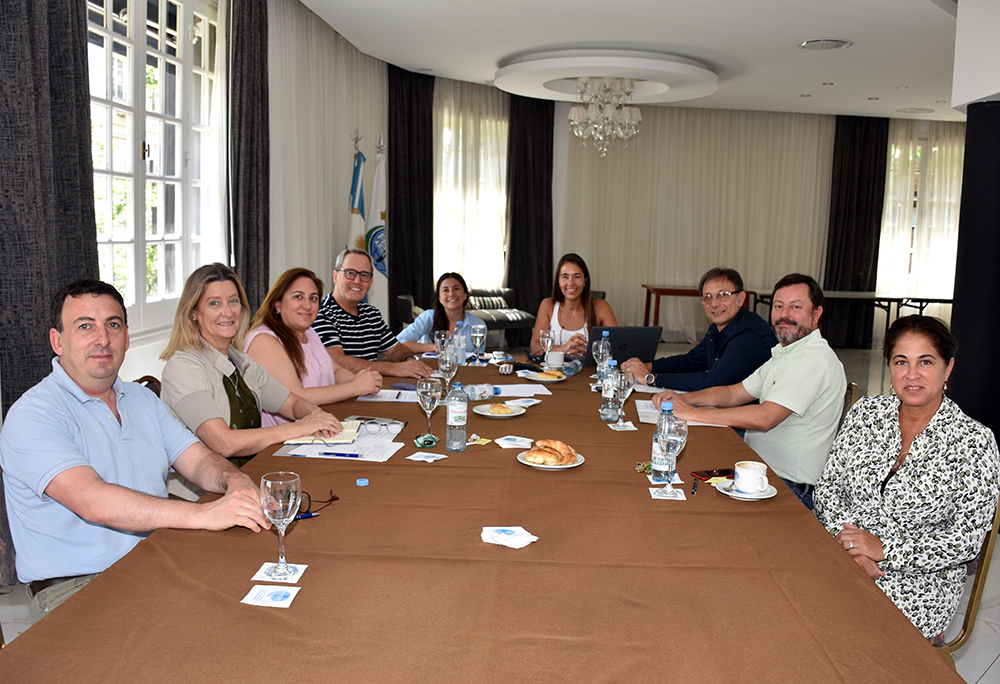 Los Representantes Regionales del Departamento de Actividades ...