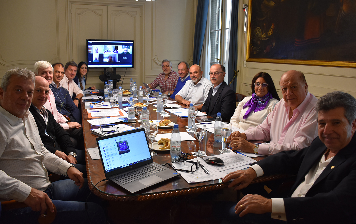 Nueva Reunión de los integrantes del Departamento de Política ...