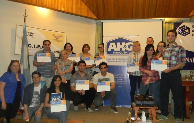 En Neuquén se dictó Curso de Manejo de Recursos Humanos – FEHGRA