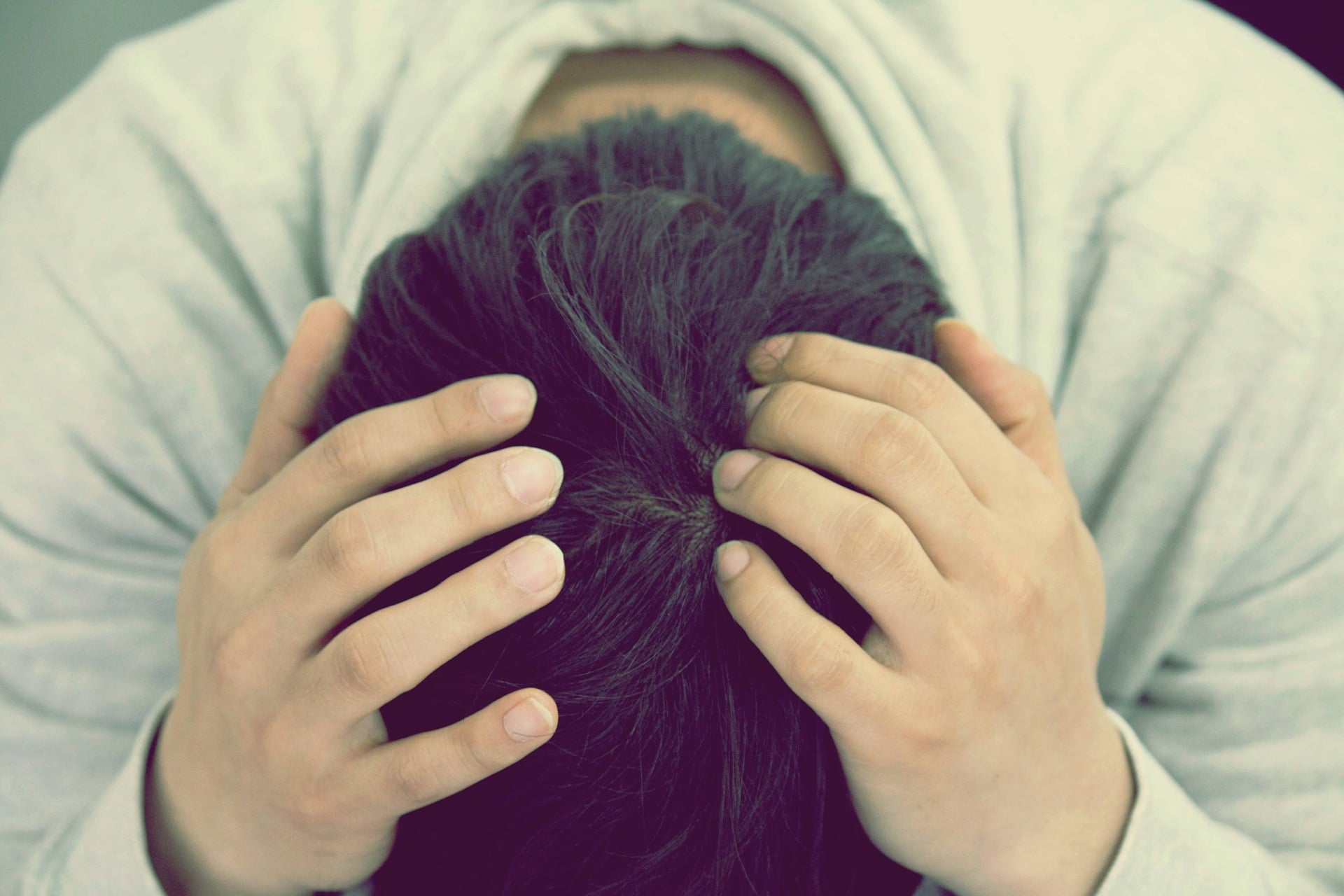 Veja quais são os sintomas de estresse físico e emocional - Flowing