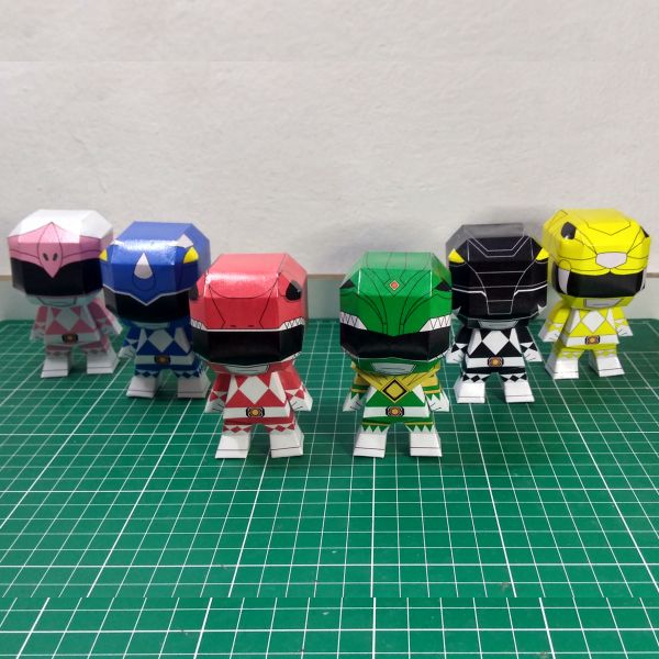 Megazord Chibi + Power Ranger Chibi Papercraft - TitanPapercraft Bazar