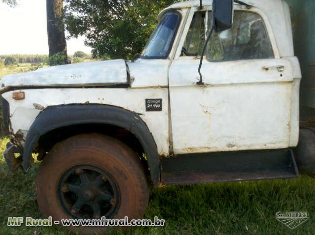 Caminhão Dodge E21 Ano 82 em Paraguaçu Paulista SP à venda. 117285