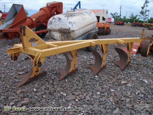 Arado de Aivecas Marca Tatu Modelo Aah 4 Bacias, Todo Original 120361