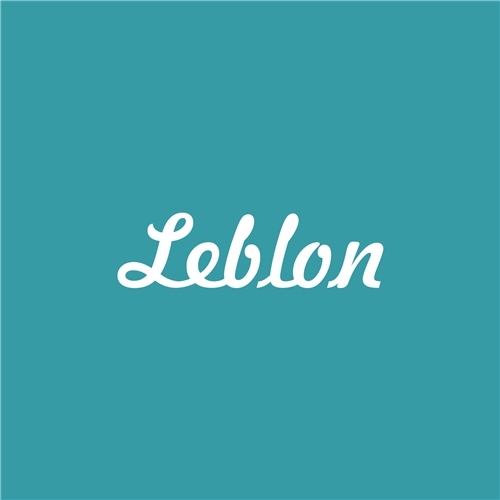 Leblon Chinelos | Criação de Logo Para Viagens & Lazer