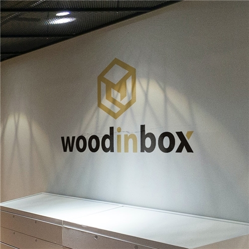 WOOD IN BOX | Criação de Logo Para Decoração & Mobília
