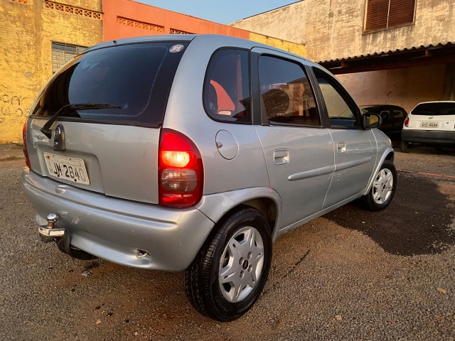 Chevrolet Corsa Hatch Wind 1.0 MPFi - 00/01 - Coca Veiculos - Londrina
