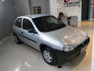 London Veiculos - 1998 Chevrolet Corsa Hatch Wind 1.0 MPFi Prata Limp ...