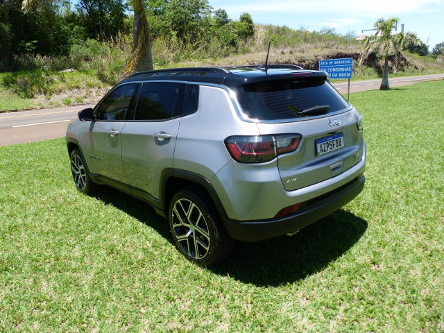 London Veiculos - 2025 Jeep Compass 2.0 TD350 Limited 4WD (Aut) Prata ...