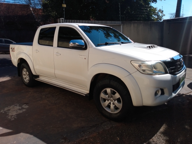Folhacar - 2013 - Toyota Hilux Cabine Dupla Hilux 2.7 FLEX 4X4 CD SRV ...