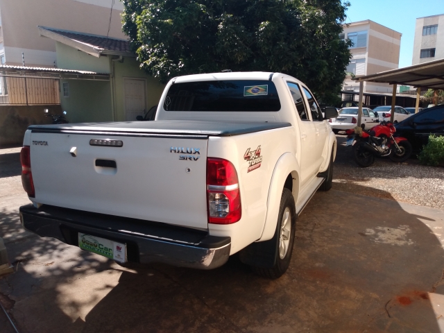 Folhacar - 2013 - Toyota Hilux Cabine Dupla Hilux 2.7 FLEX 4X4 CD SRV ...
