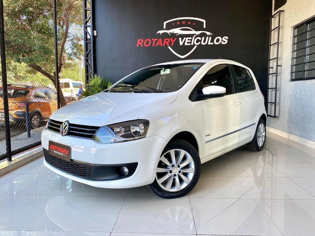 Folhacar - 2011 - Volkswagen Fox 1.6 VHT Prime (Flex) - Londrina