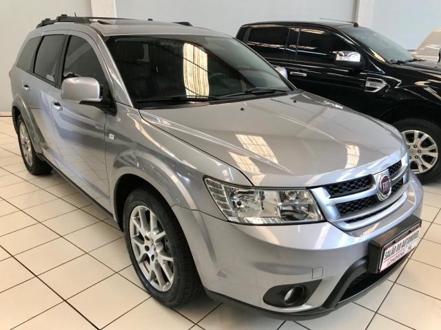 Salão do Automóvel - 2015 Fiat Freemont 2.4 16V Precision (aut) Cinza ...