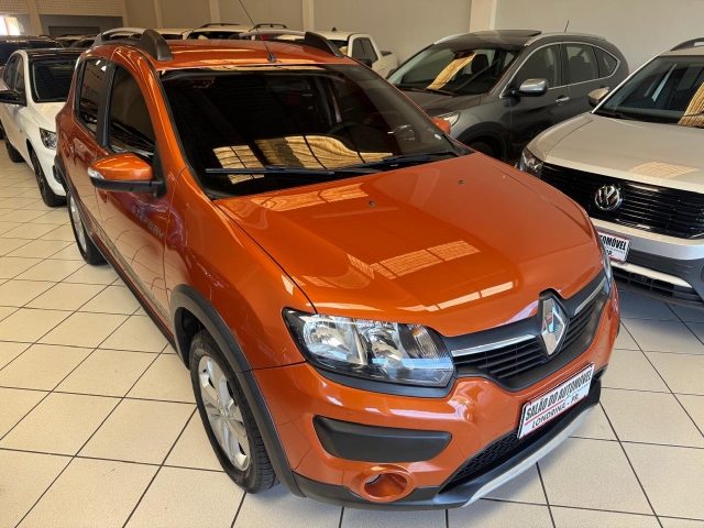 Salão do Automóvel - 2015 Renault Sandero Stepway Stepway 1.6 8V ...